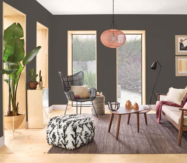 3 Tips for Painting With Dark Colors | Tinted by Sherwin-Williams